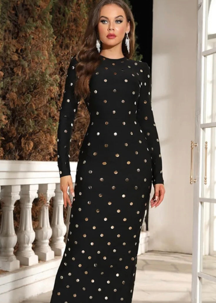 Aimee Maxi Dress: Embrace Elegance and Sophistication | OasisPlug